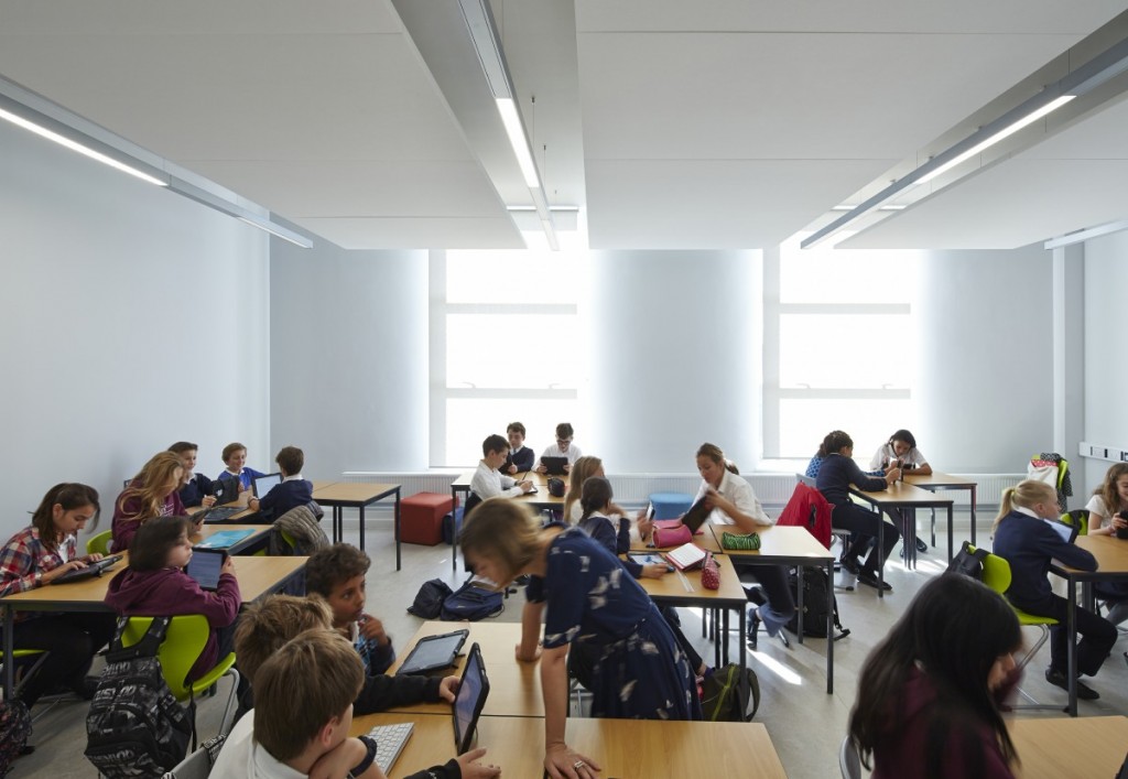 Lycée International de Londrés opens - LSI Architects